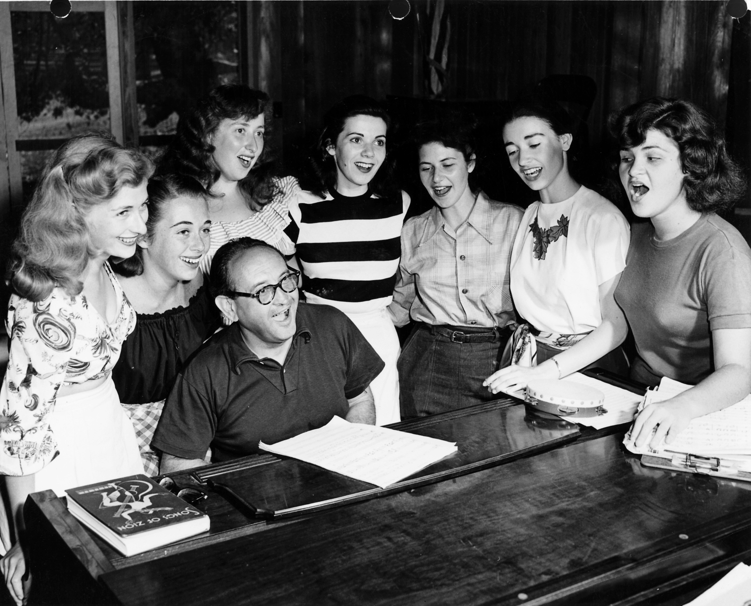 Helfman, Max - Milken Archive of Jewish Music